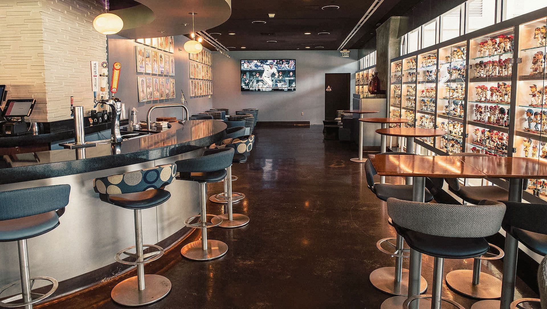 Lexus Baseline Clubs | Venues | Dodgers 365